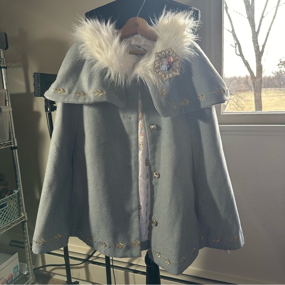 Disney | Jackets & Coats | Disney Store Frozen 2 Cape Anna Elsa Pin ...